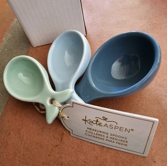 Kitchen | Kate Aspen Ceramic Whale Shaped Set | Poshmark